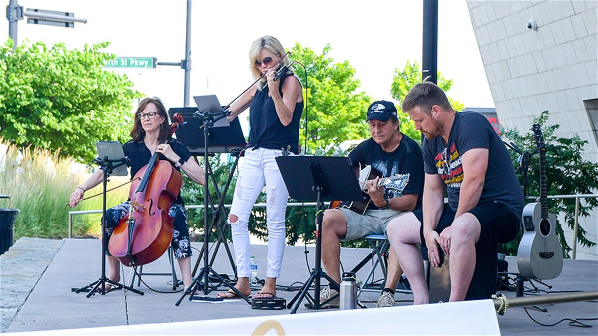 Get Involved in the Farmers Market - City of Lenexa, KS