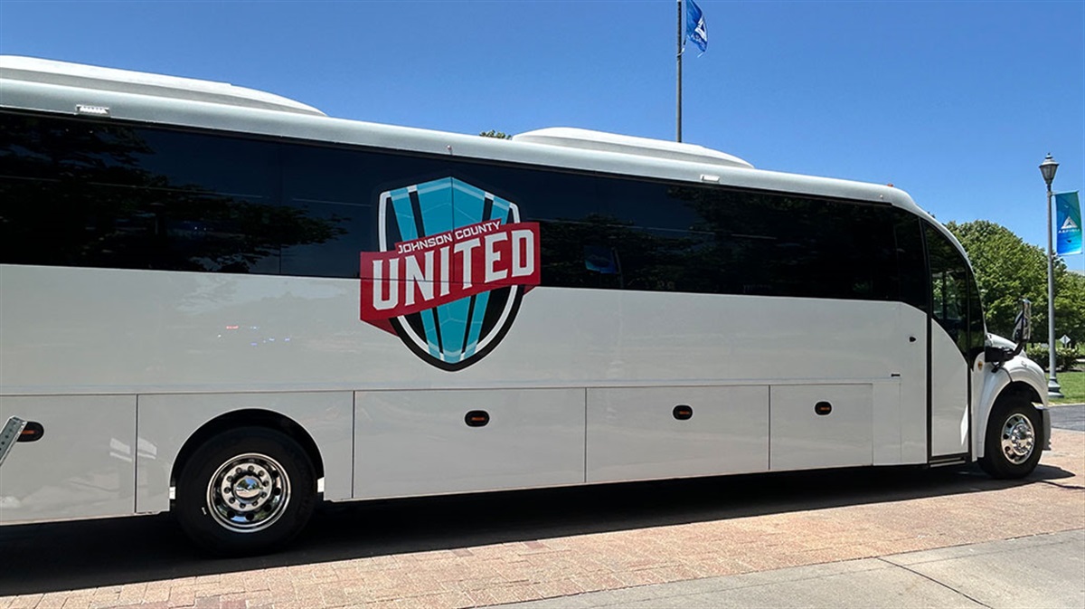 New drop and ride bus to link KCI, Lenexa City Center, Overland Park ...